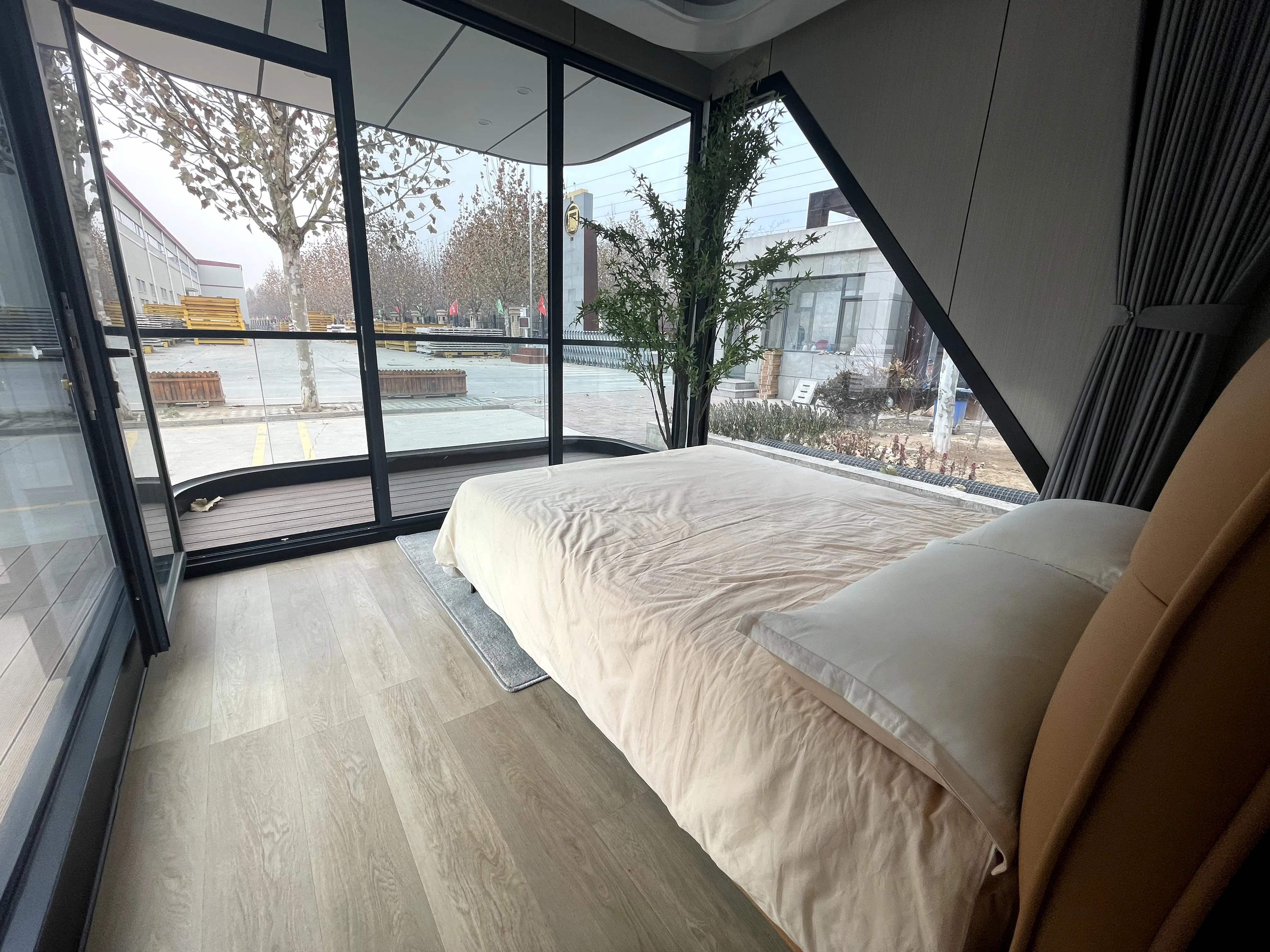 Modern Design Apple Cabin Space Capsule Container House Modified ...