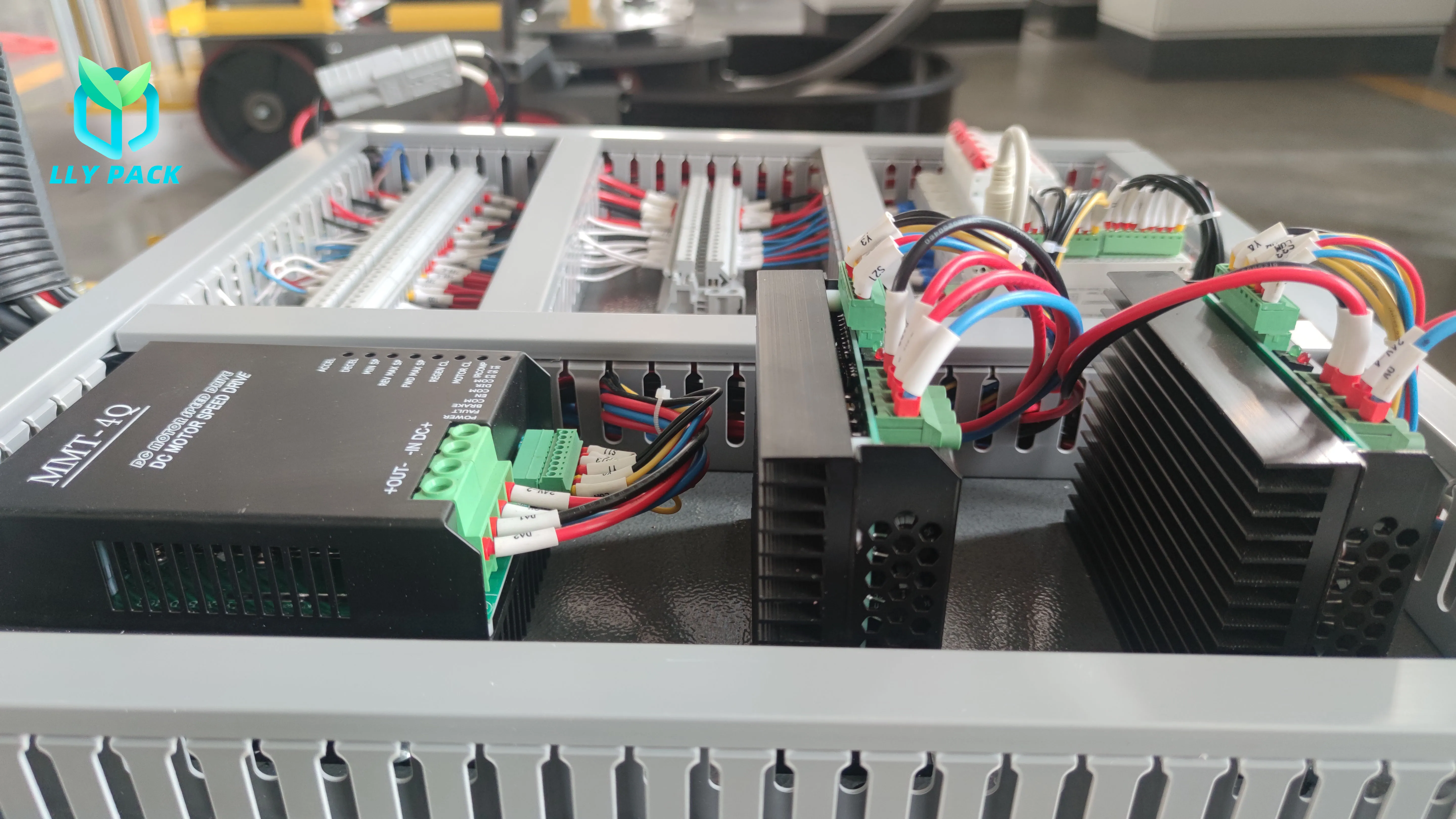 Portable Moving And Intelligent Robot Packaging Machine Rigid Box ...