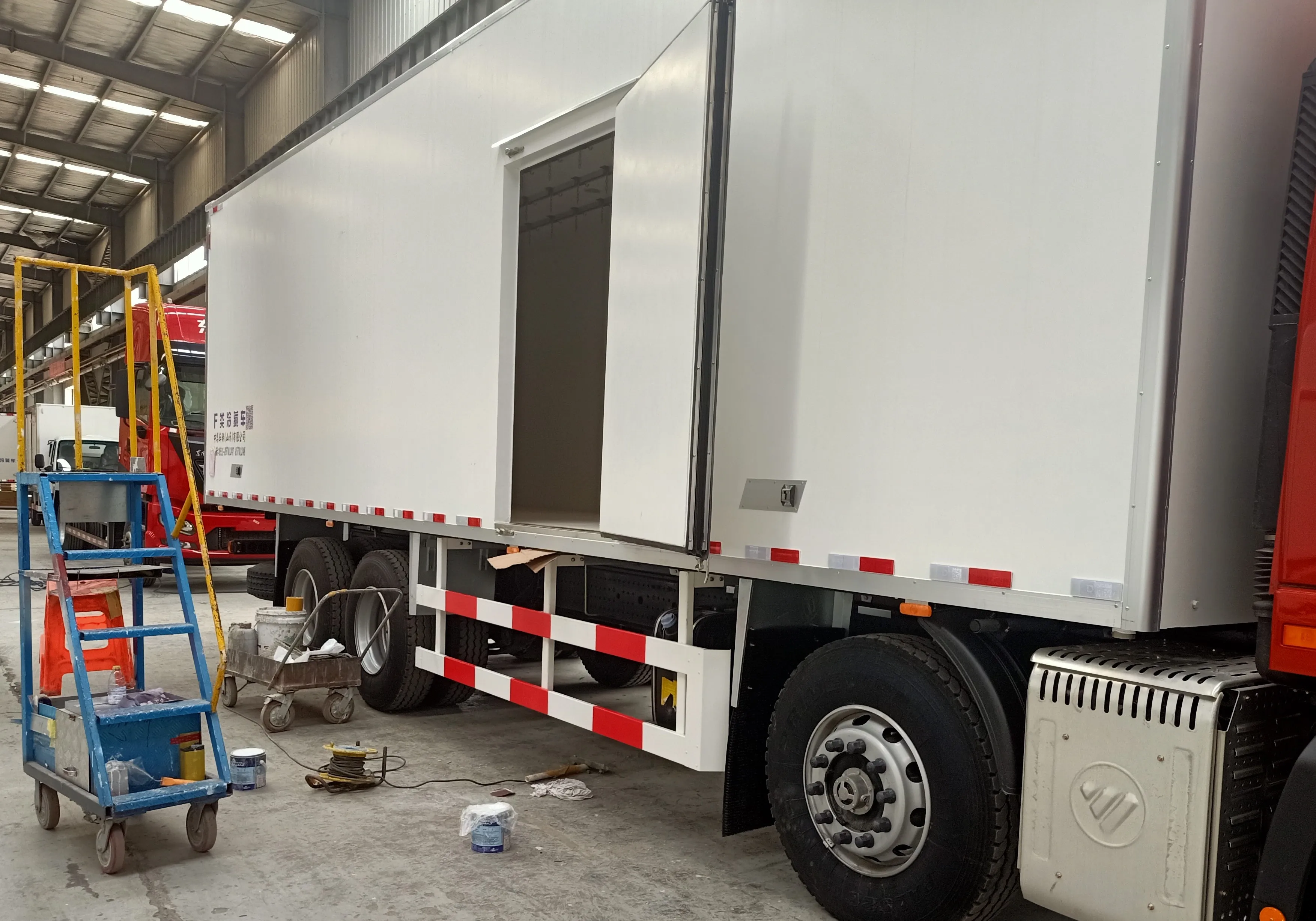 20t Style Van Body Freezer Box Truck Big Refrigerated Trucks - Buy ...