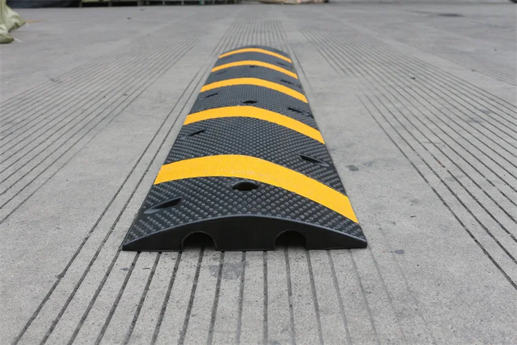 6 Foot Rubber Speed Bumps Humps 2 Channel With Scatter Glass Reflective ...
