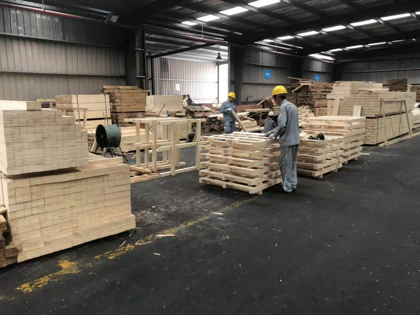 Good Quality Pine Wood Lumber - LVL Beams for Construction