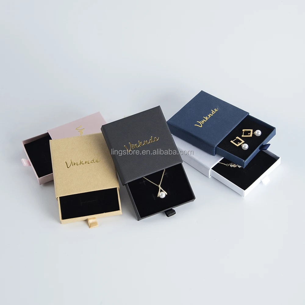 9*9*1.7cm Fashion Luxury Branded Jewelry Boxes Packaging White Black ...
