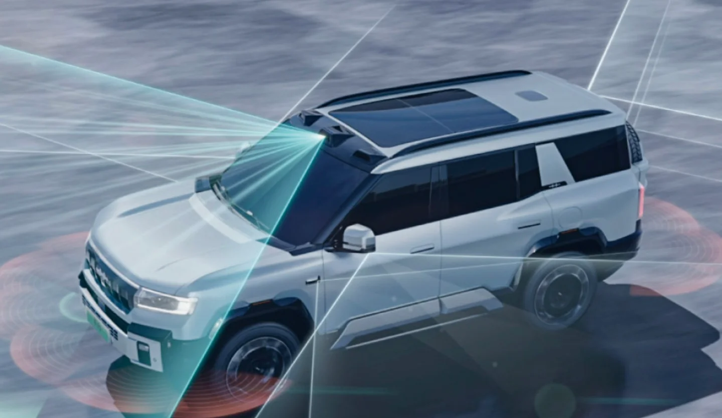 BYD Leopard 8 Plug-in Hybrid SUV - 1200km Range & 550kw Power