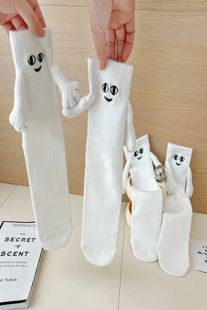 Cute Embroidered Smile Magnetic Holding Hand Friendship Couple Socks ...