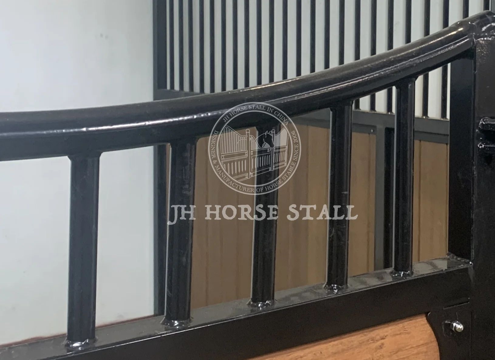 Customized Standard Horse Box Stalls Galvanized Steel Horse Stable Door ...