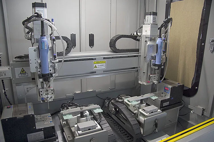 Green Eight Shaft Automatic Screw Locking Machine With Oem Bit For High ...