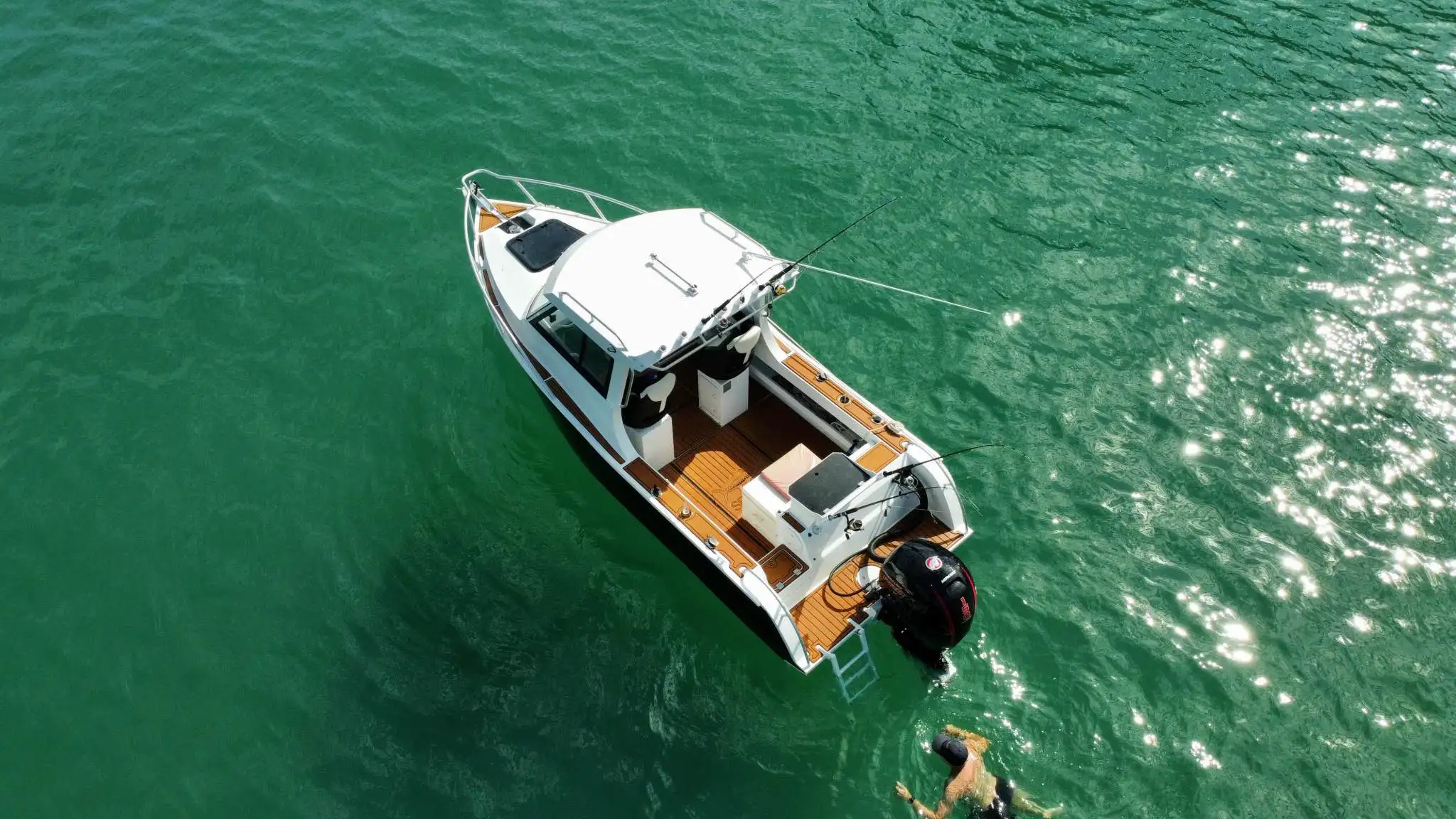 Australia 20ft Cheap Yacht Luxury Speed Surfing Cabin Cruiser Outboard ...