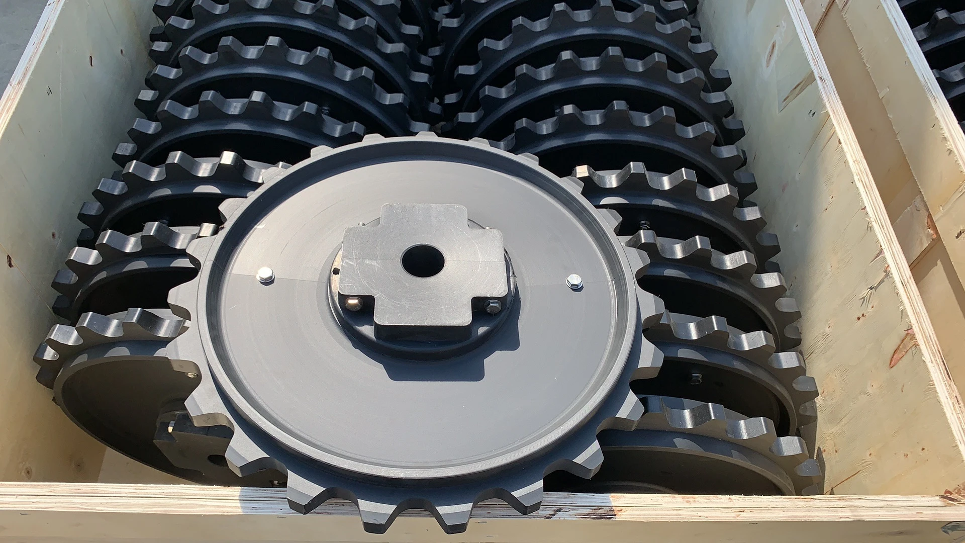 Sedimentation Tank Mud Scraper And Accessories Single Row Wheel Chain ...