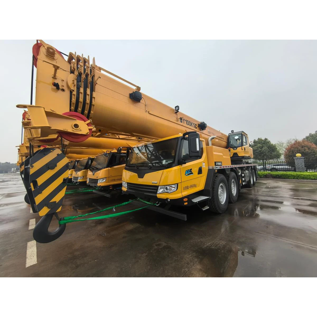 5 Section Boom 100 Ton Crane QY100K5C Truck Crane in Southeast Asia ...