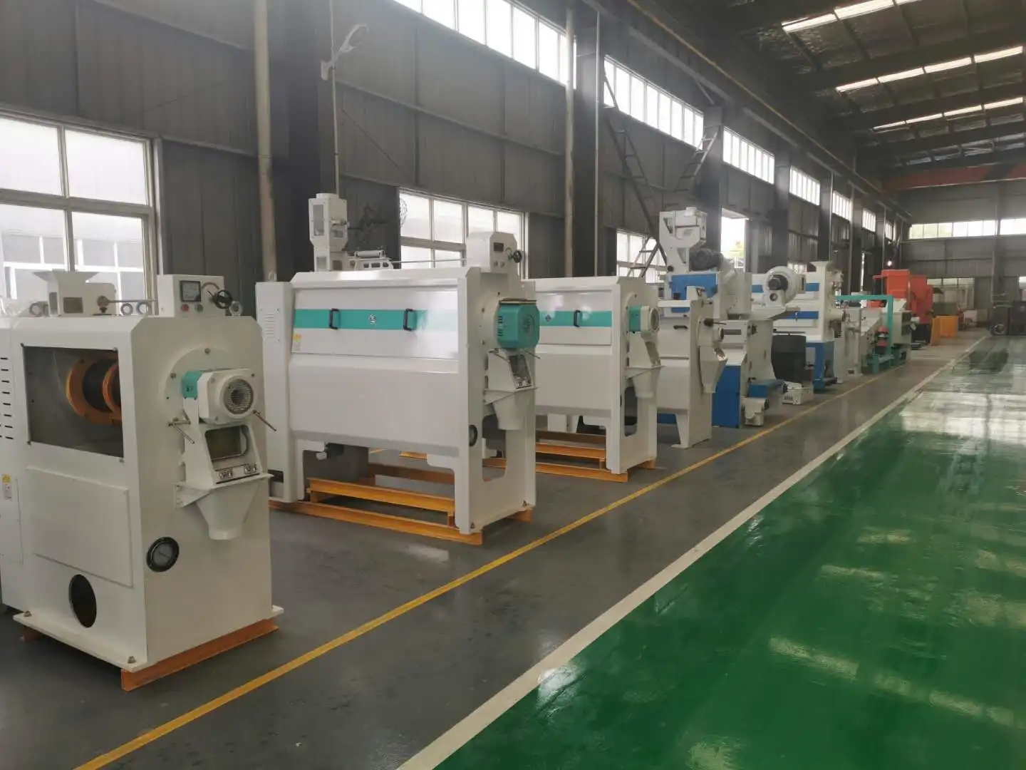 Good Performance MNMS18D New Style Emery Roller Rice Whitener with ...