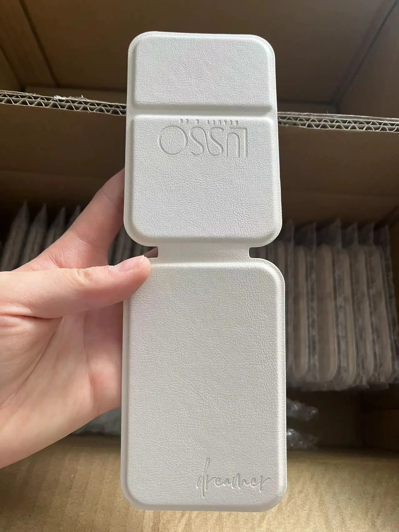 Saiyii High Quality Folding White Pu Leather Pocket Mirror Custom Logo ...