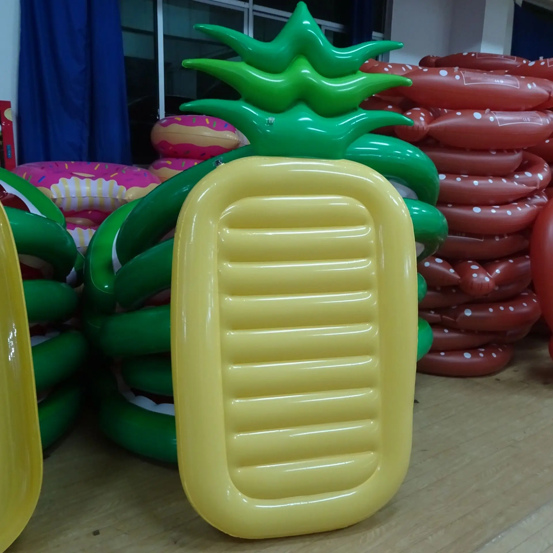 Summer Inflatable Pineapple Floating Steak Floating Bed Water Park Pool ...