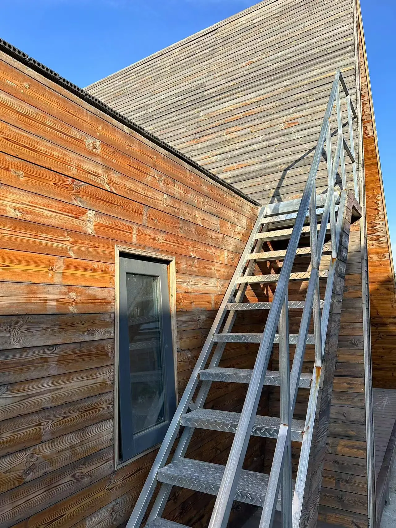 Triangular Powder Storage Container Triangle Roof Prefab House Triangle ...