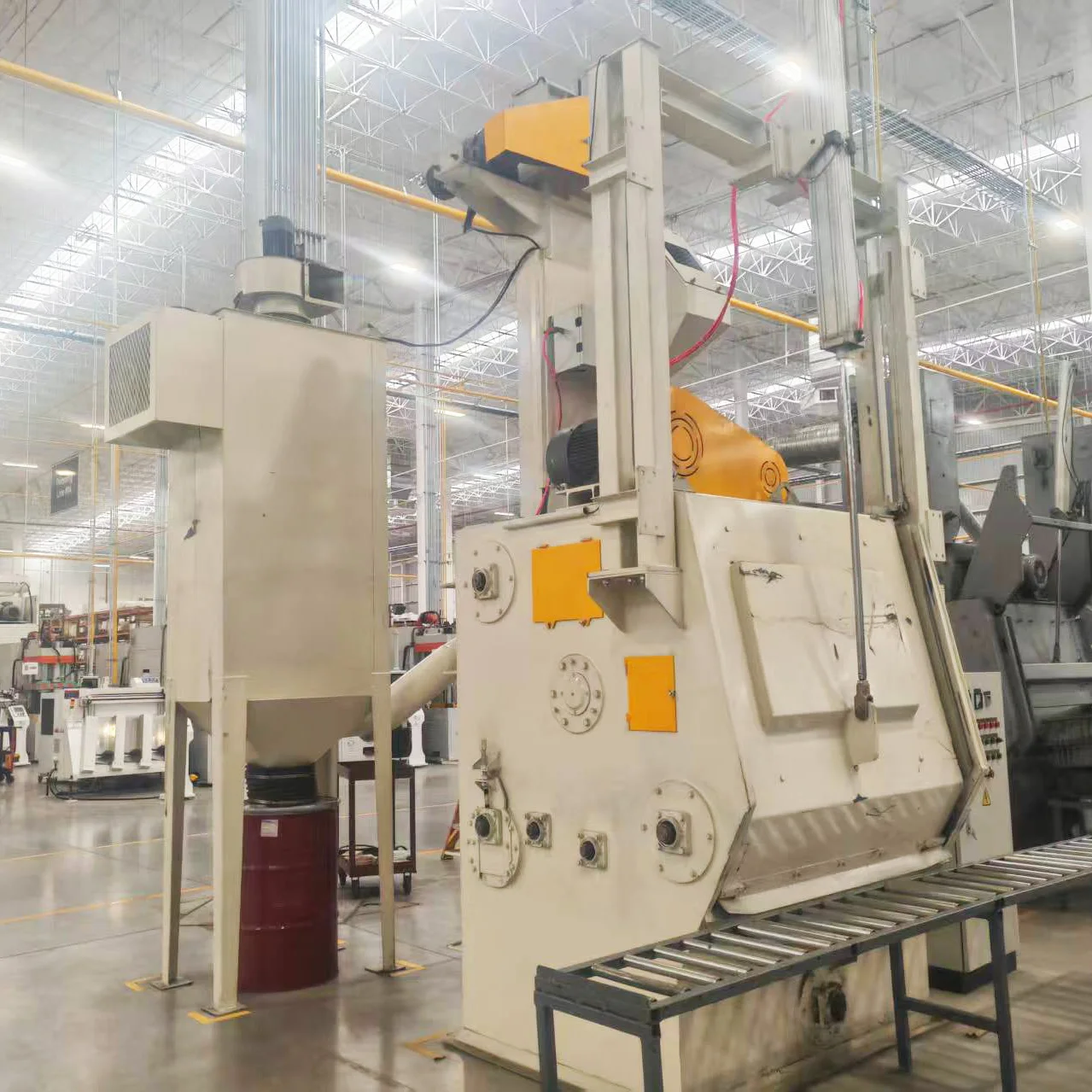 Semi-automatic Metal Parts Shot Blasting Machine For Steel Parts Blast ...