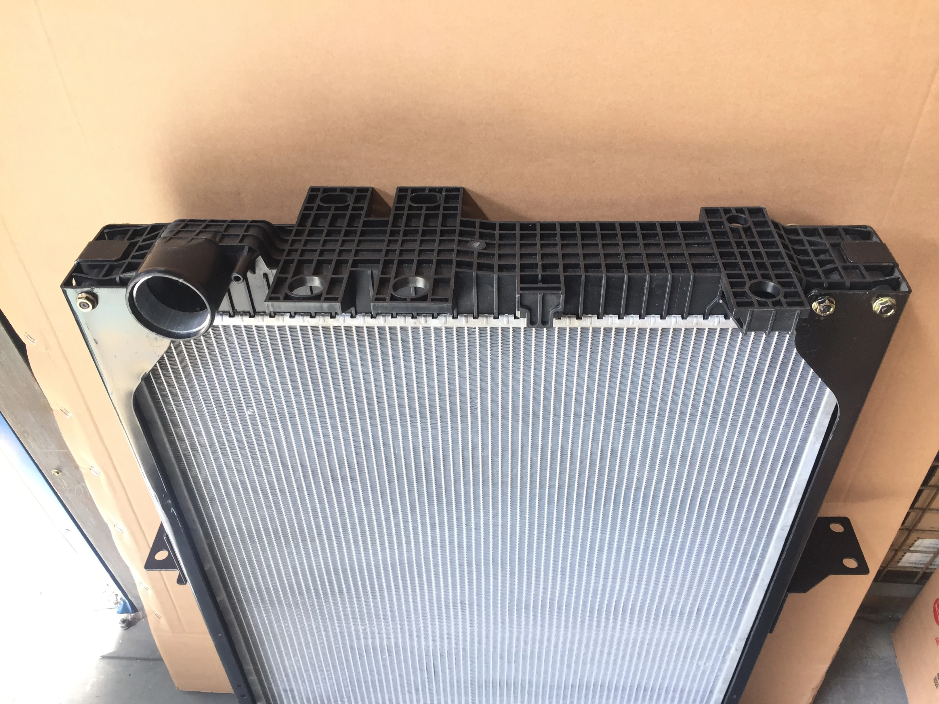 Radiador De Camión 6525014401 Ng90 Para Benz,12 Toneladas - Buy De ...