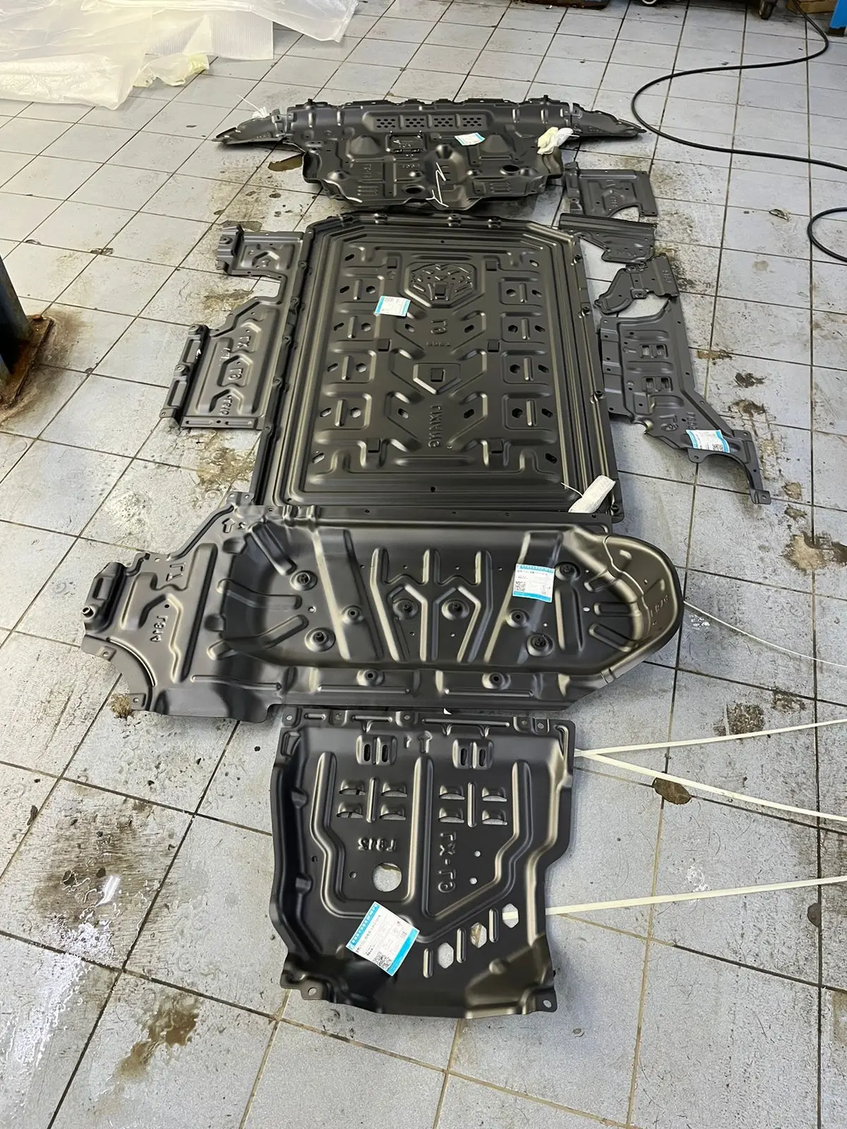 Factory Sell Strongest Junxi 3d Aluminum Crankcase Battery Bottom ...