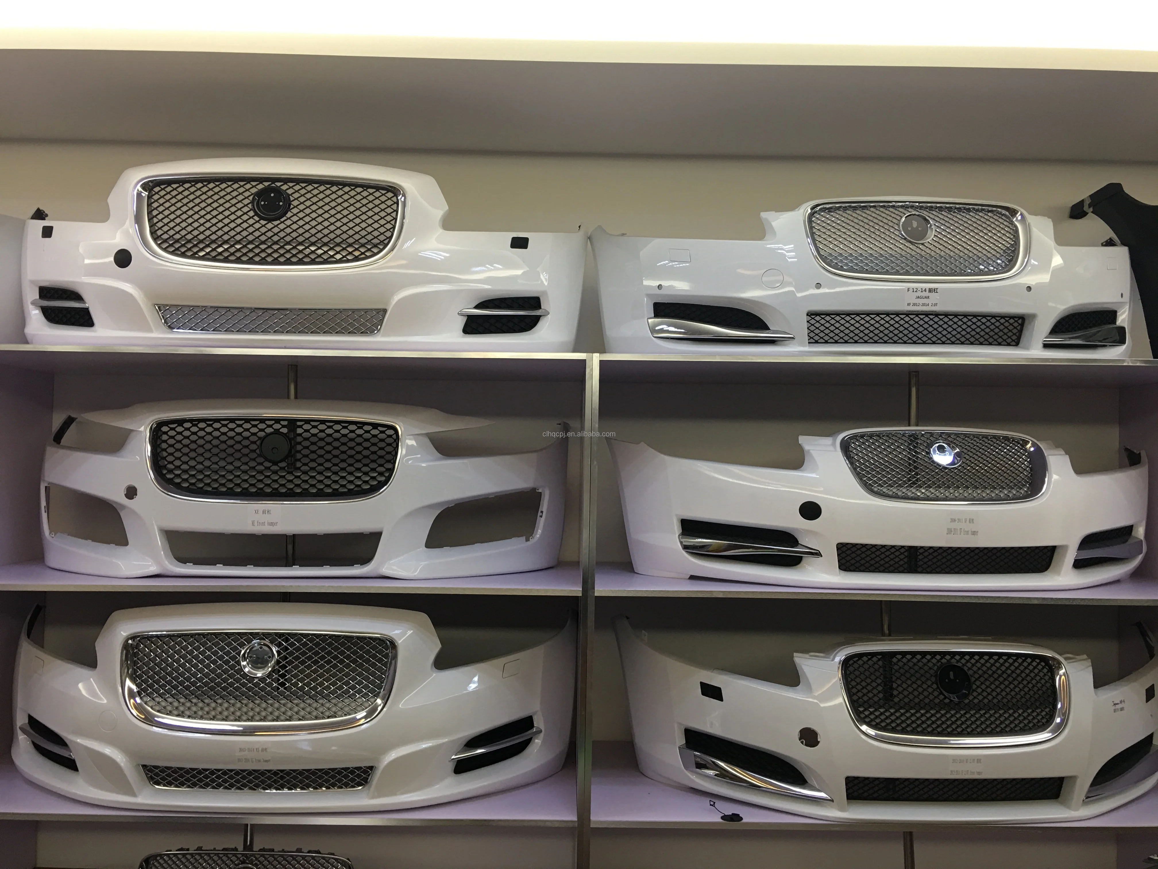 Front Bumper Tow Hook Cover LR150982 for Range Rover Vogue 2023-