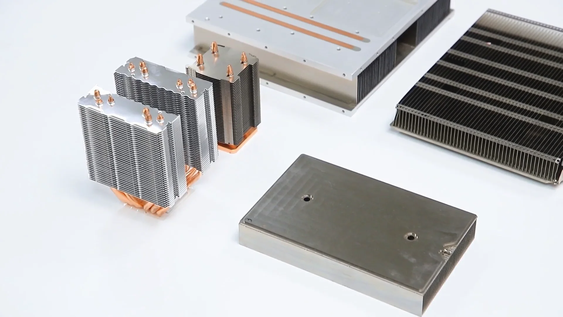 Bending Heat Pipe Ventilated Heat Sink Ushaped For Graphics Card Cooler ...