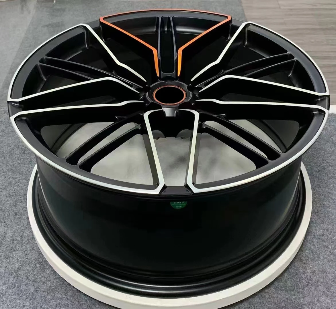Customized Alloy Car Rims - Enhance Your Vehicle's Style