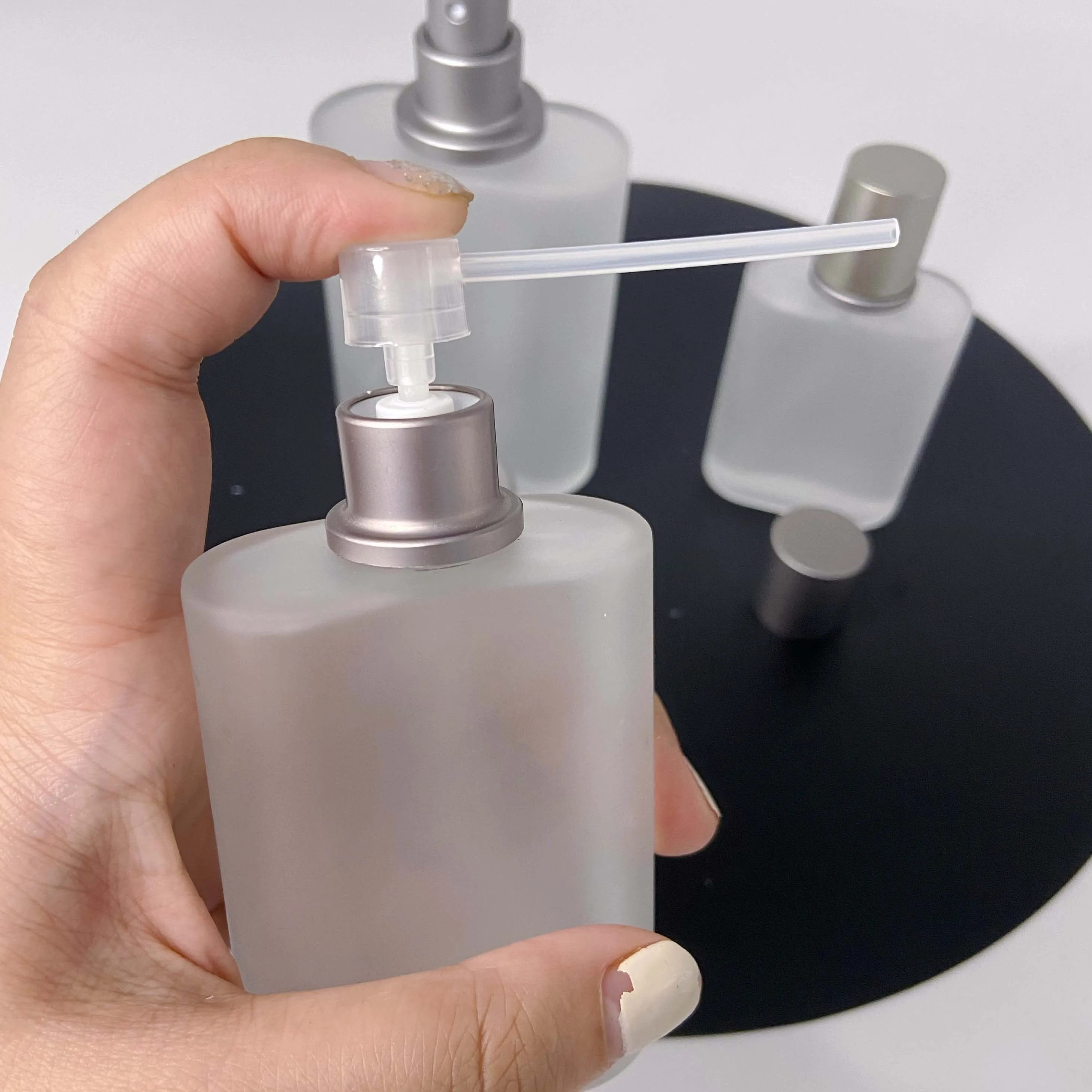 Perfume Dispenser - Portable & Refillable Atomizer