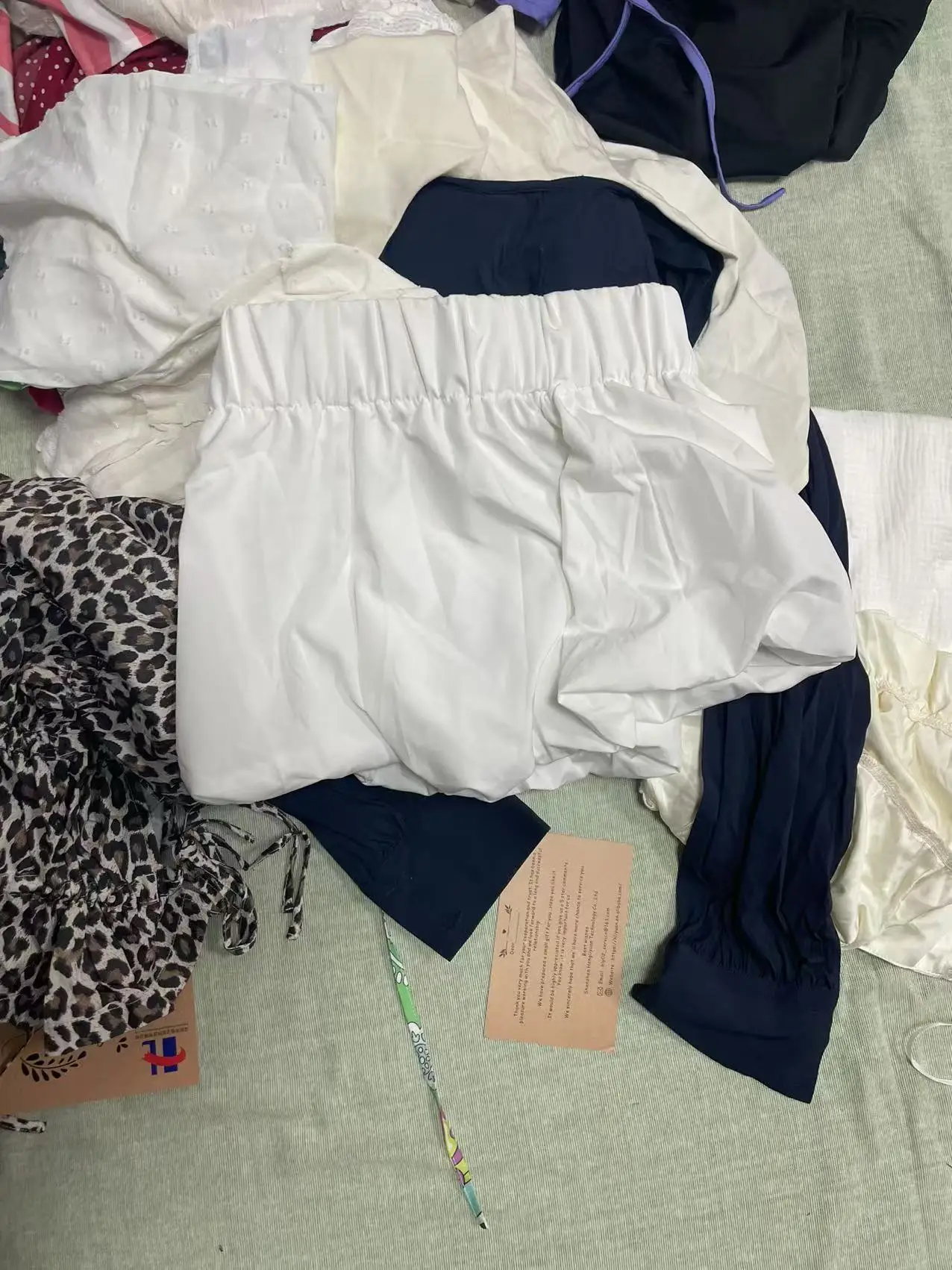 Apparel Stock Brand New Mix Bales Clothes Women Arrival Women Dress ...