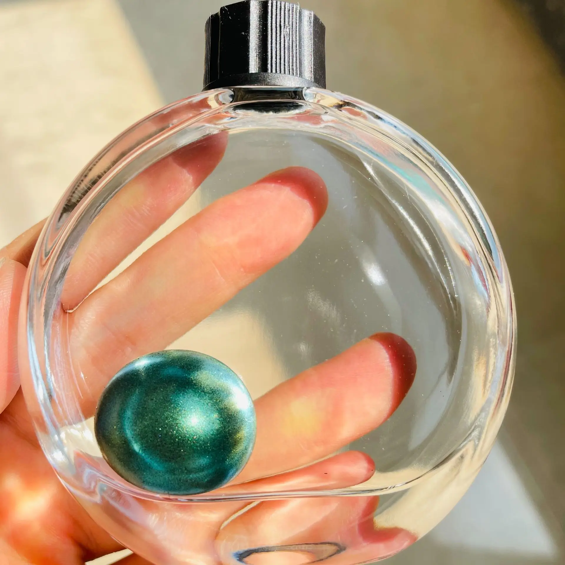 High Quality Nano Ferromagnetic Fluid with Colored Ferrofluid