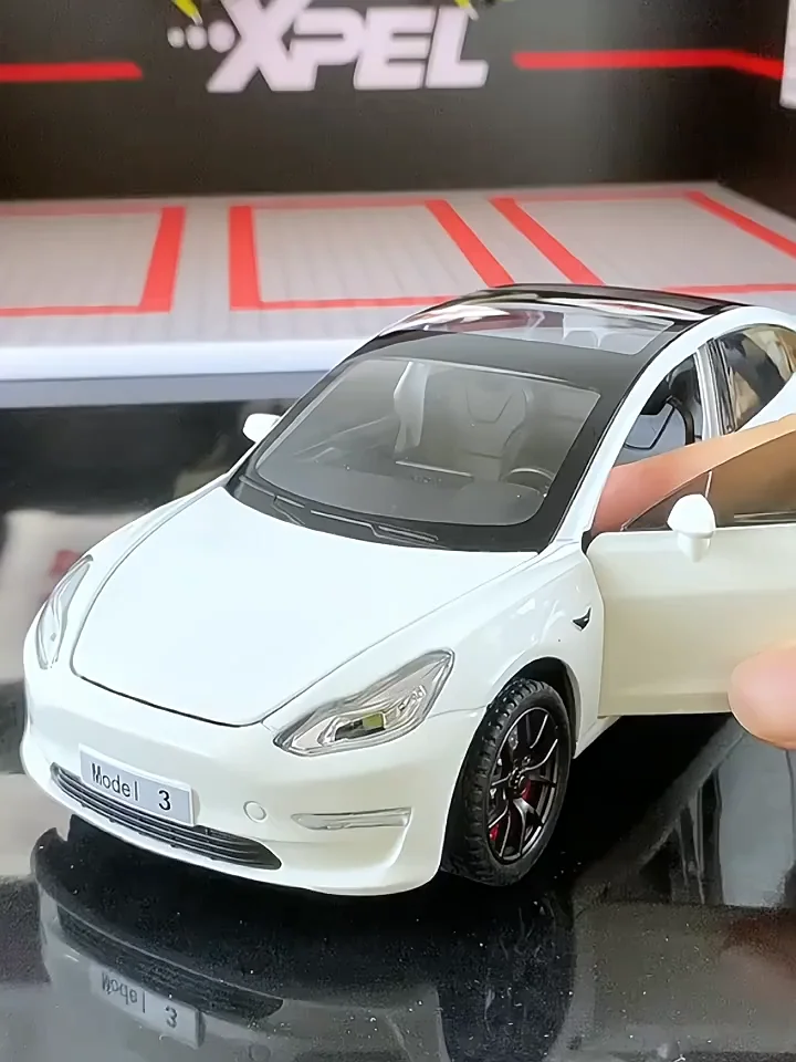 Wholesale 1/24 Model 3 Diecast Alloy Model Car For Sale Collection ...