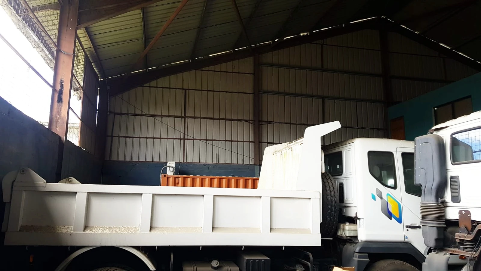 Daewoo 4x2 Dump Truck 18 Ton Tipper Truck for Sale - New, Right Hand ...