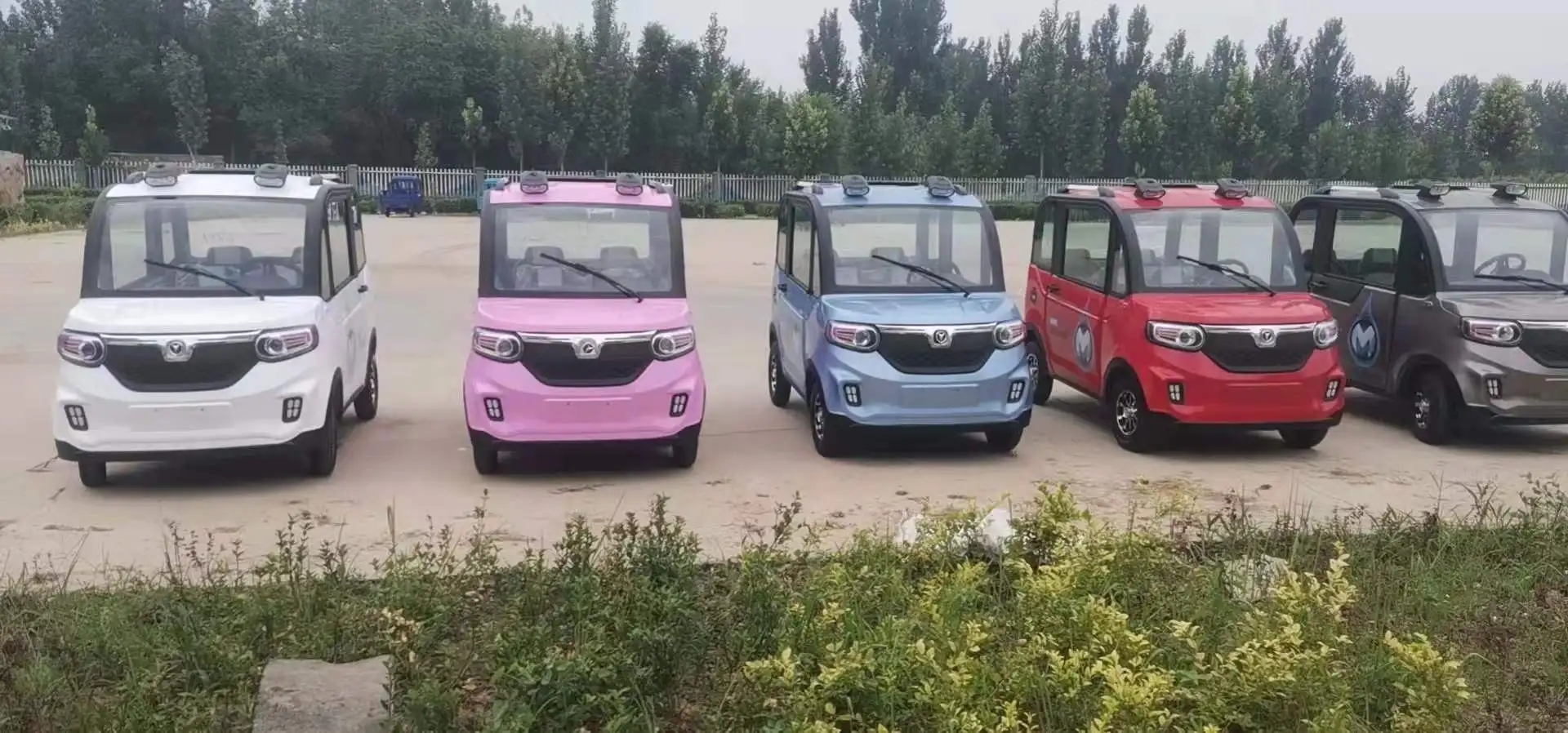 Smart Mini Electric Car - 4 Seats, 60-70km Range