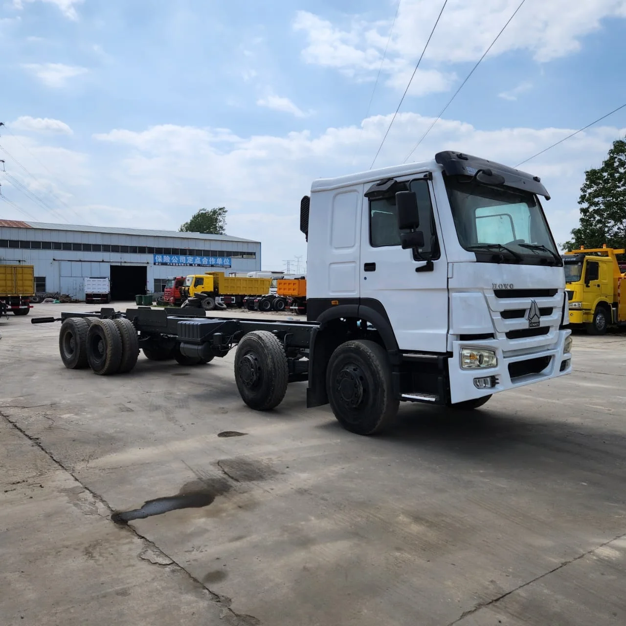 SINOTRUK HOWO 6X4 6x6 Diesel Cargo Truck Chassis Weichai Engine Lorry ...