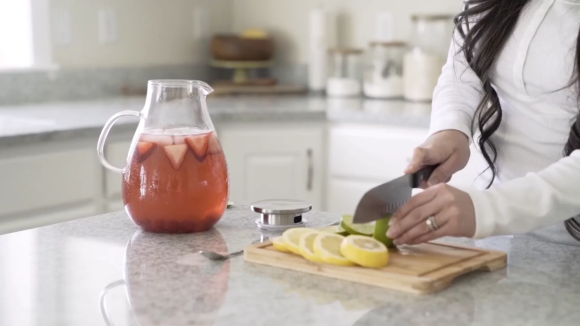 Wholesale 75oz Big Easy Clean Heat Resistant Borosilicate Glass Water ...