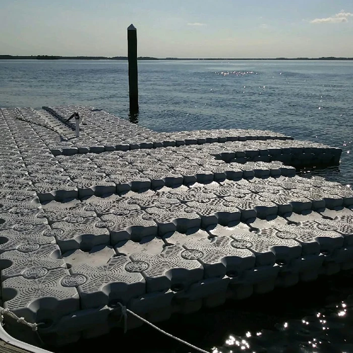 Plastic Floating Bridge Pontoon Floats Modular Floating Dock Jet Ski ...