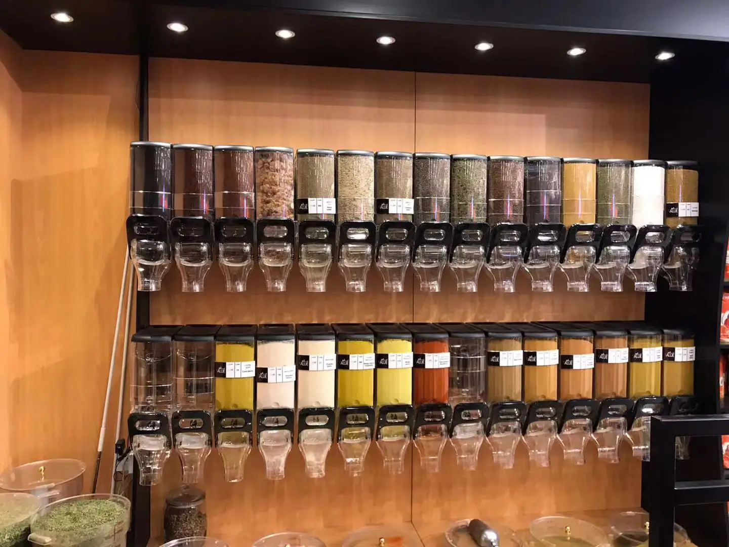 Retail Bulk Nuts Food Dispensers In Supermarket Bulk Food Distributor ...