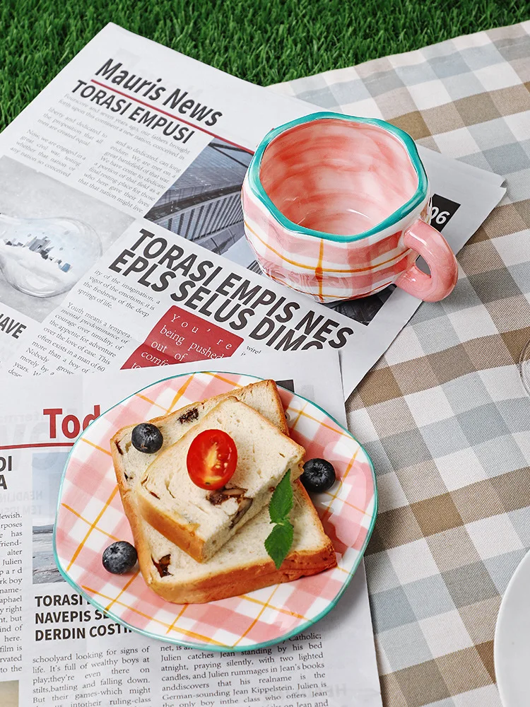Customizable Ceramic Mugs - Perfect for Afternoon Tea