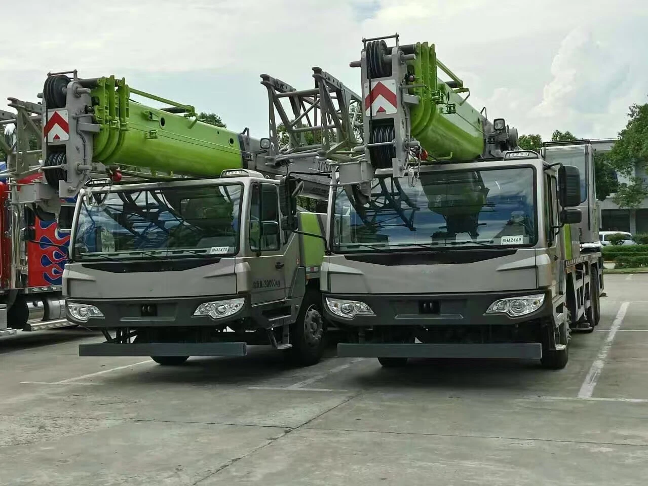25 Ton Telescopic Boom Truck Crane Ztc250A Hydraulic Mobile Crane ...