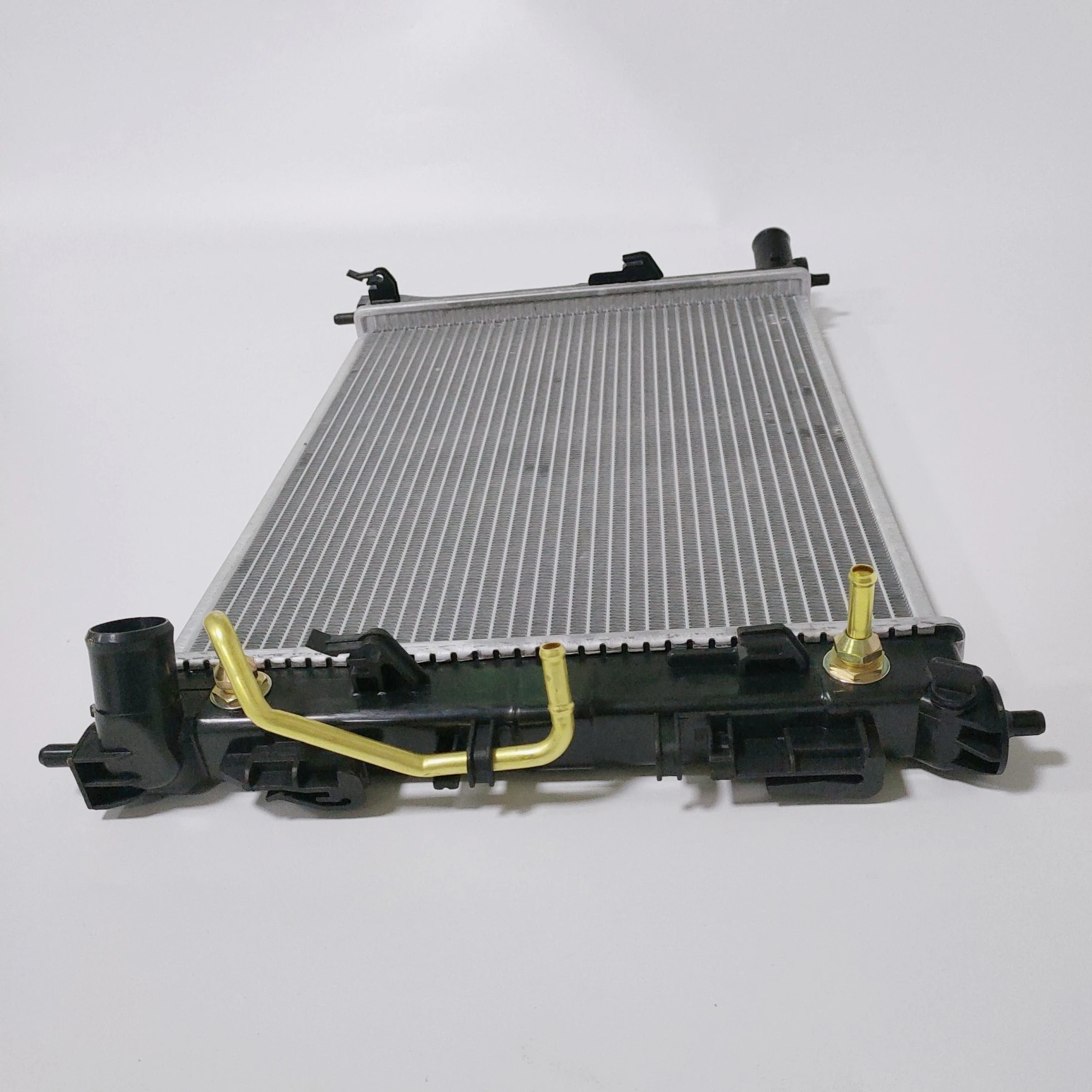 Kia Cerato Auto Radiator - Efficient Cooling Solutions