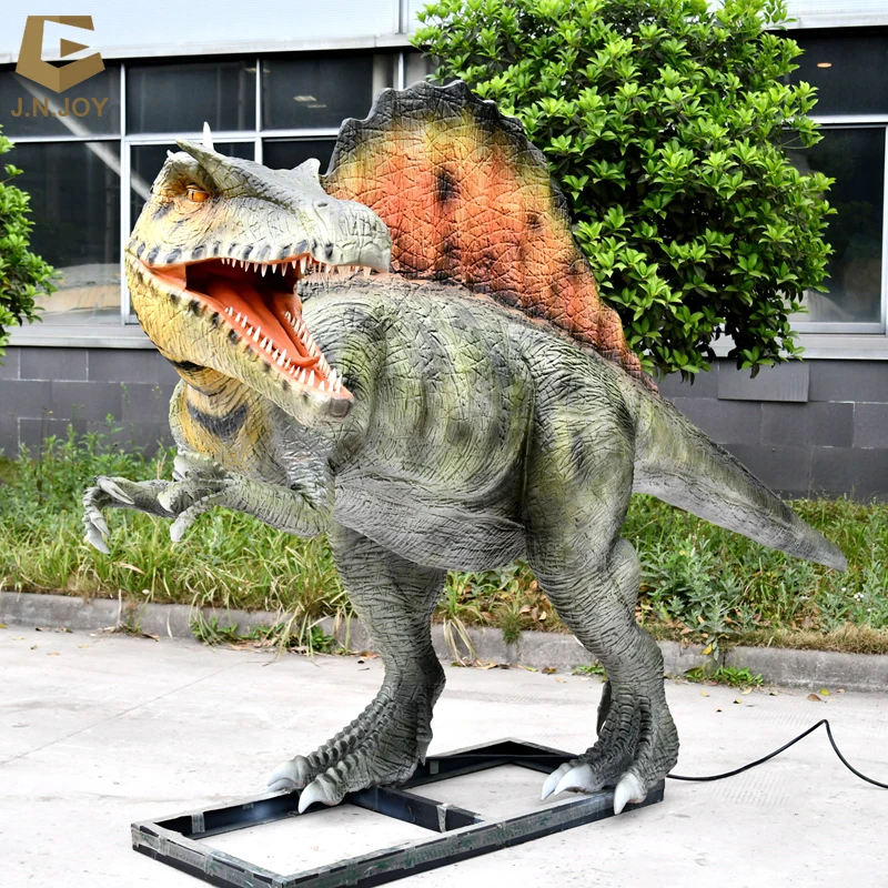 Electric Animatronic Styracosaurus - Walking Dinosaur Car