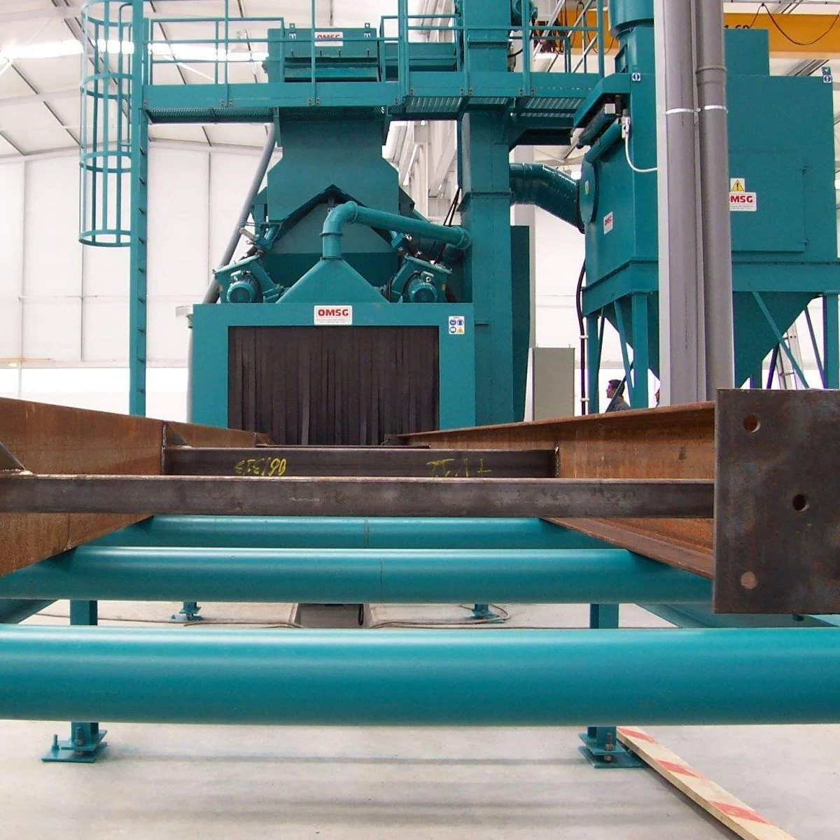 Steel Structure Through Type Sand Blasting Machine Through Type Sand ...