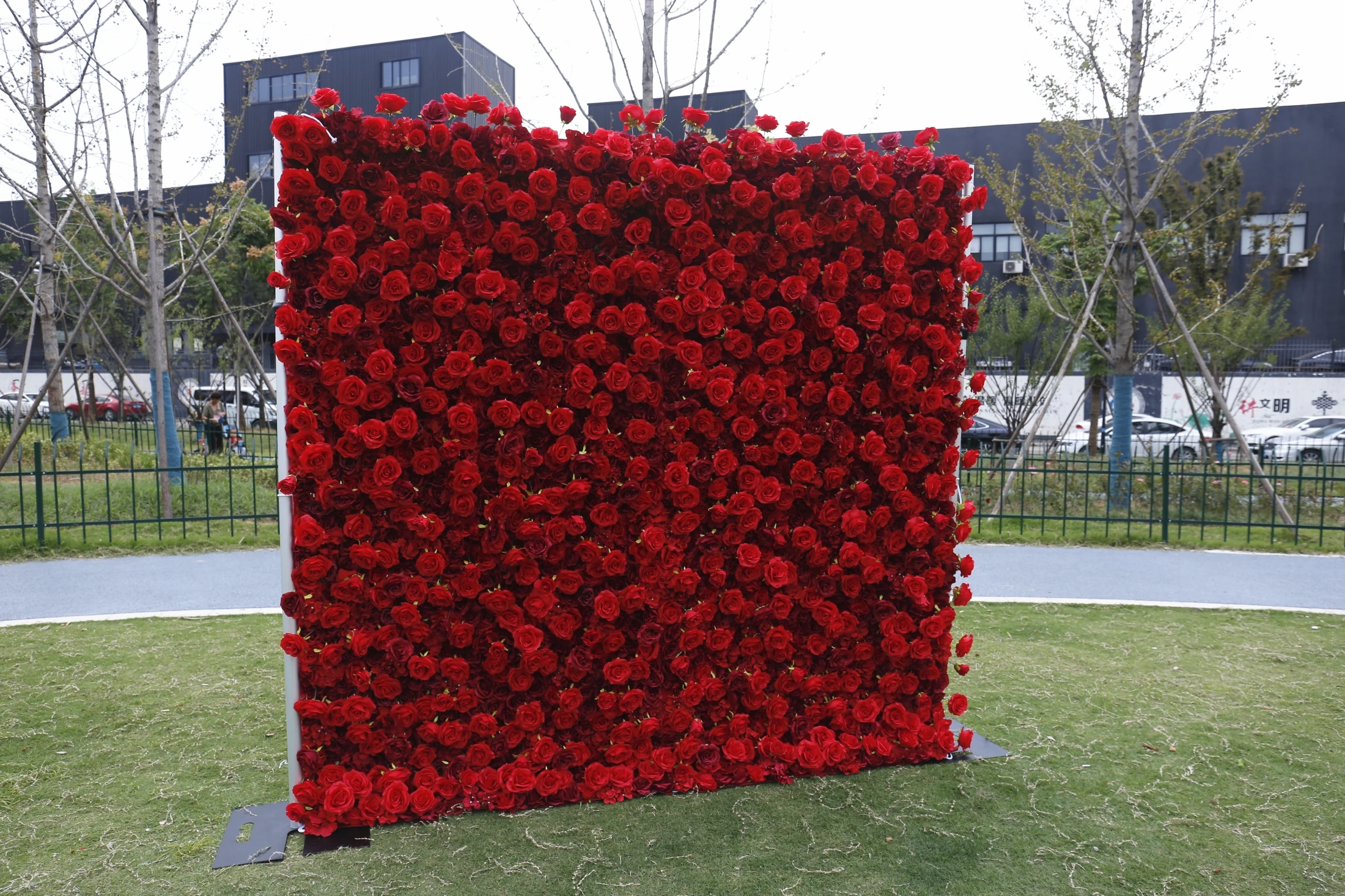 Hot Sale Red Party Decorations - Artificial Rose Backdrops