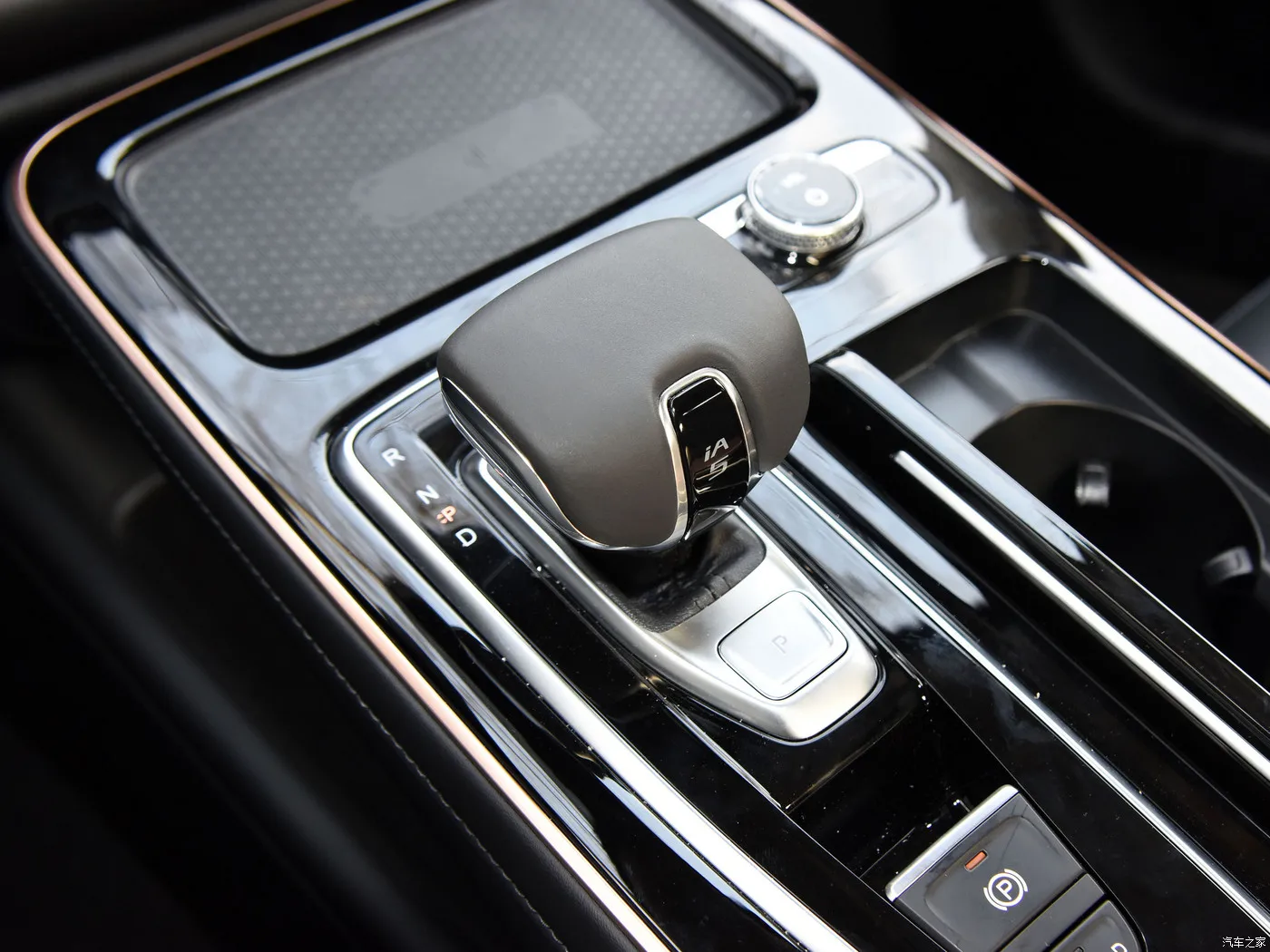 Wholesale 2024 Hot Selling Ev Car Gac Toyota Ia5 5 Seats Range 510km ...