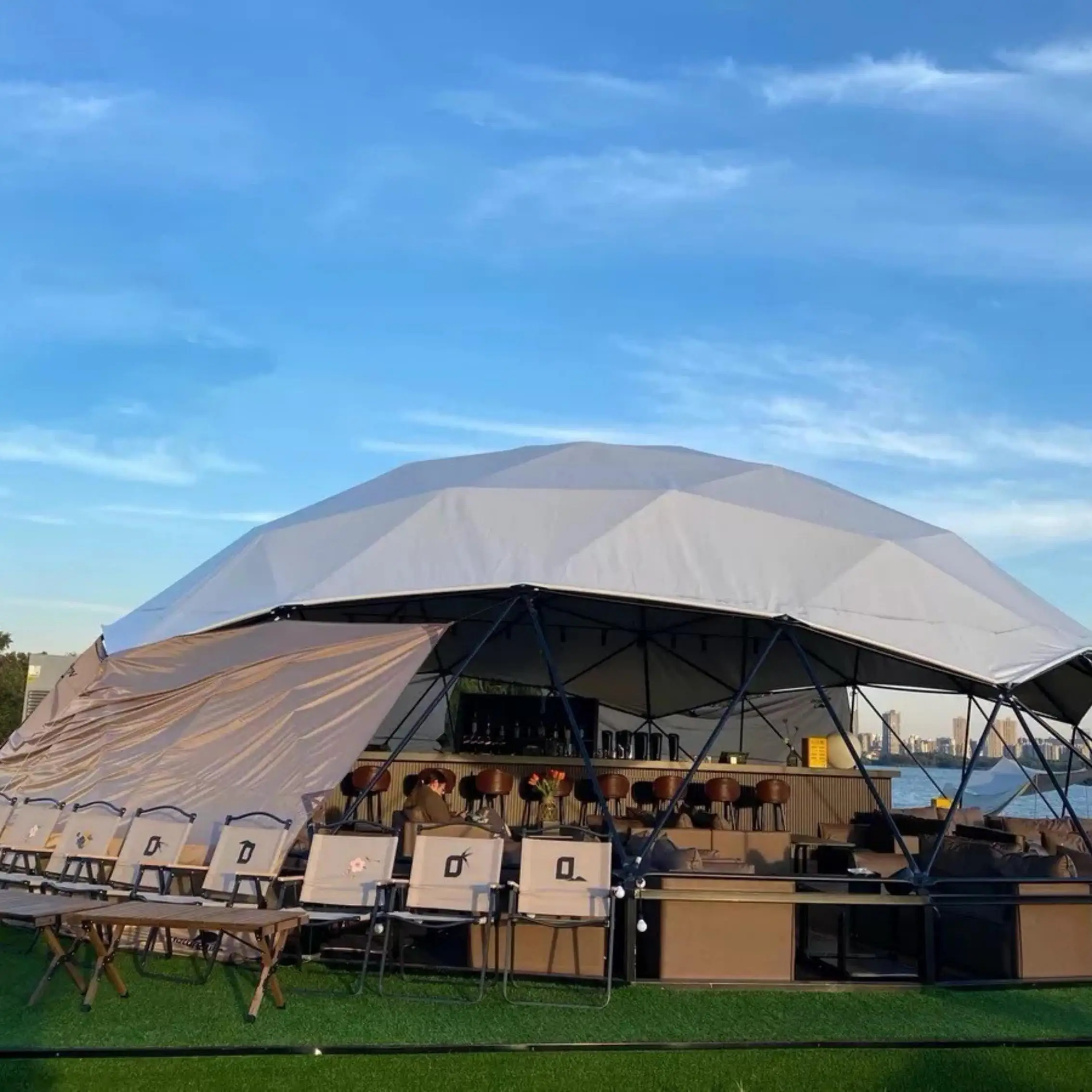 Outdoor Gampling Luxury Geodesic Geodesic Domes Igloo Tents| Alibaba.com