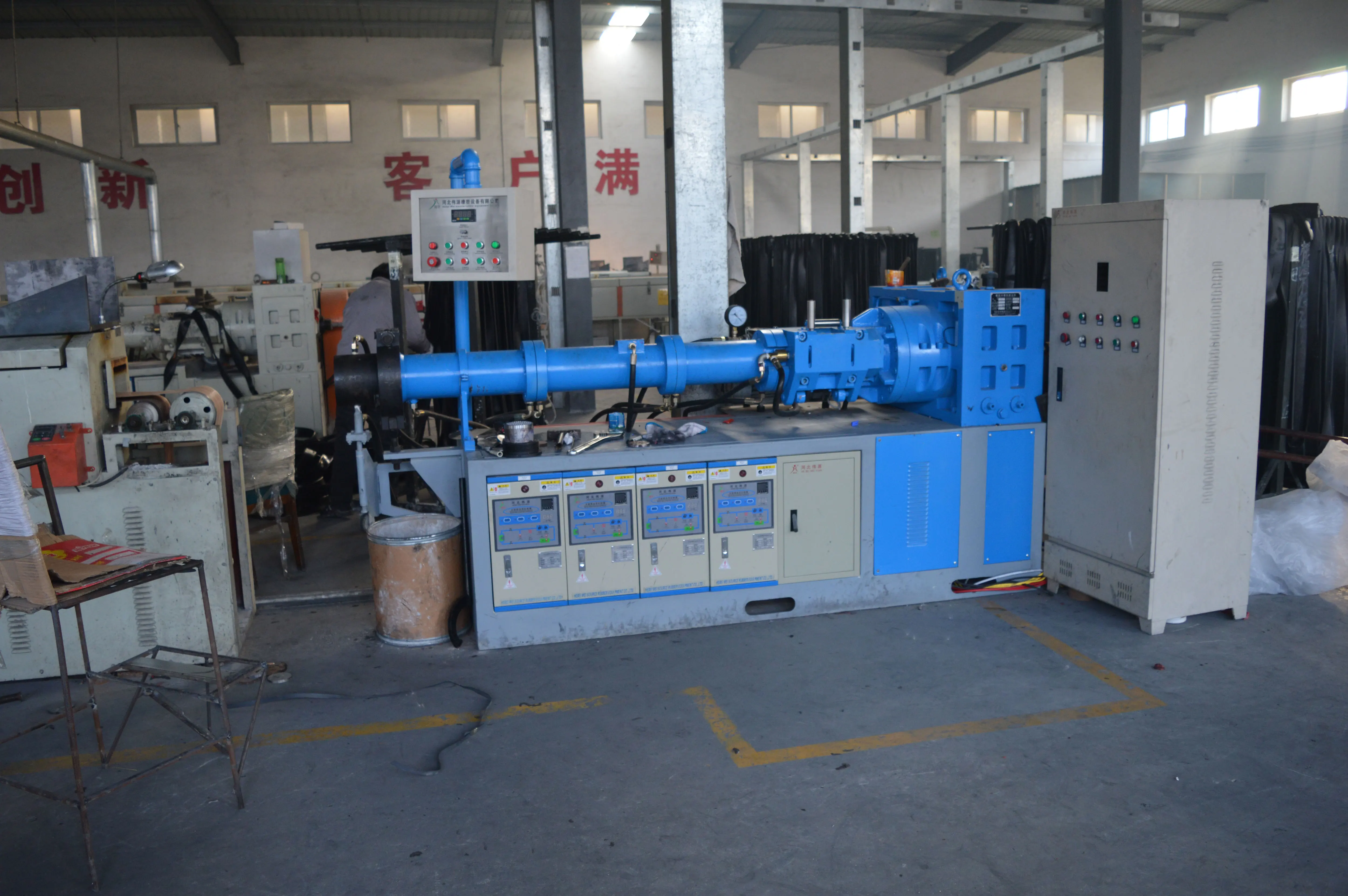 Custom Rubber Parts - Shock Absorption for Concrete Bridges