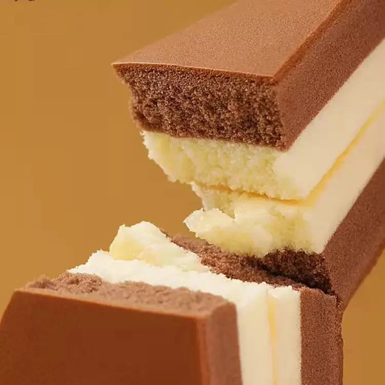 Ranli Cakes 95gram*28 Instant Desserts Red Velvet Cake Snack Triangle ...