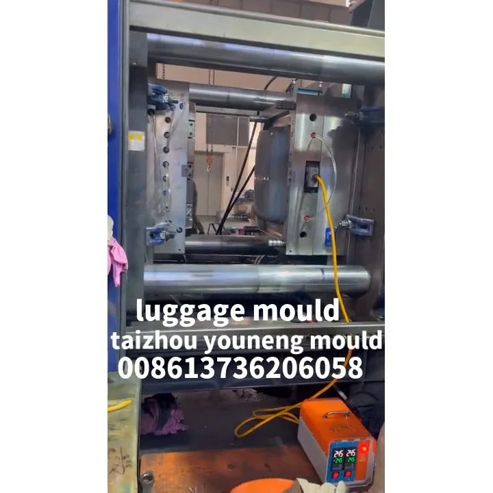 Plastic Injection Luggage Trolley Wheels Black Suitcase Caster Wheels ...