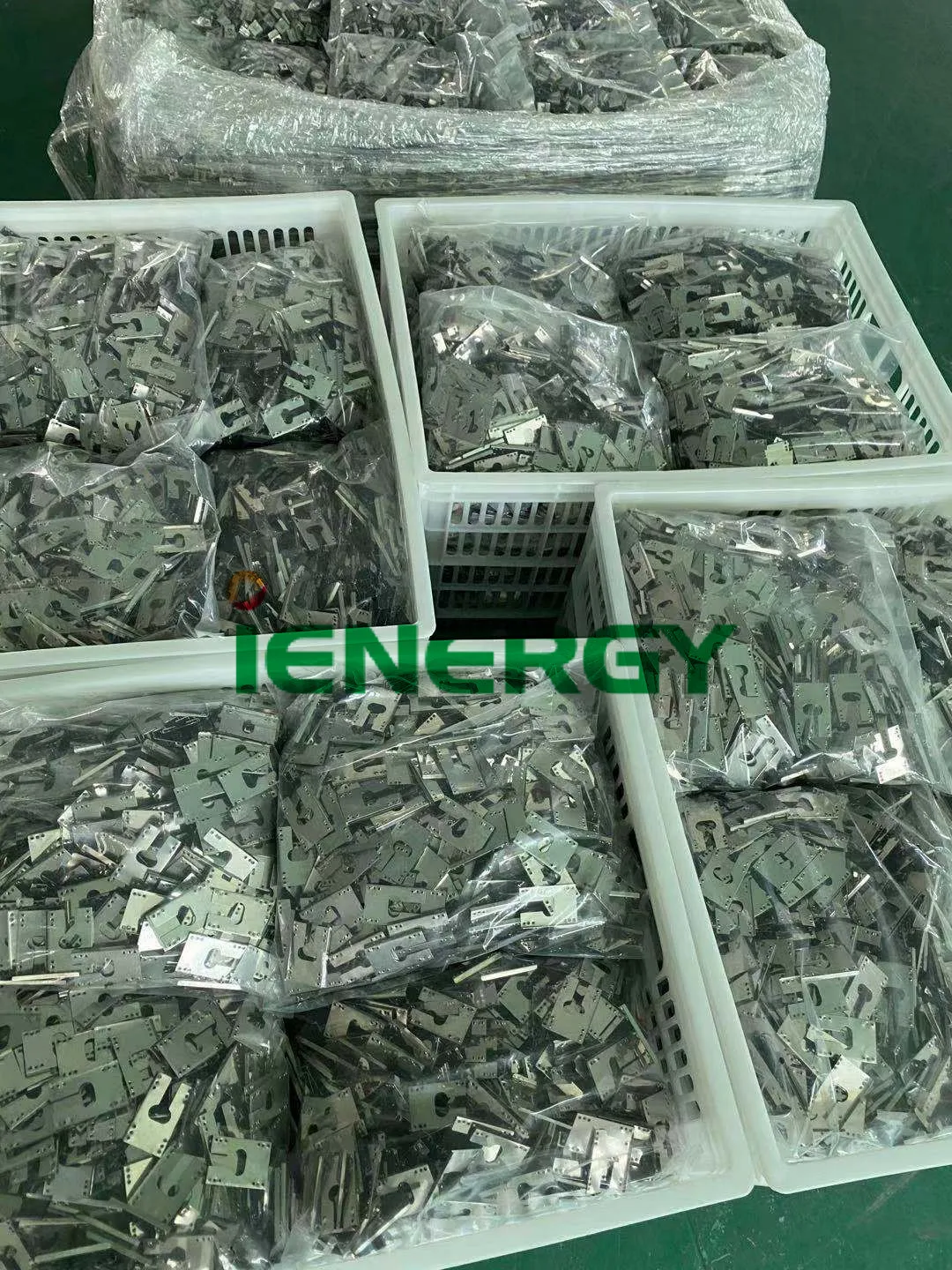 High Quality Solar Panel PV Grounding Clips - Secure & Easy Install