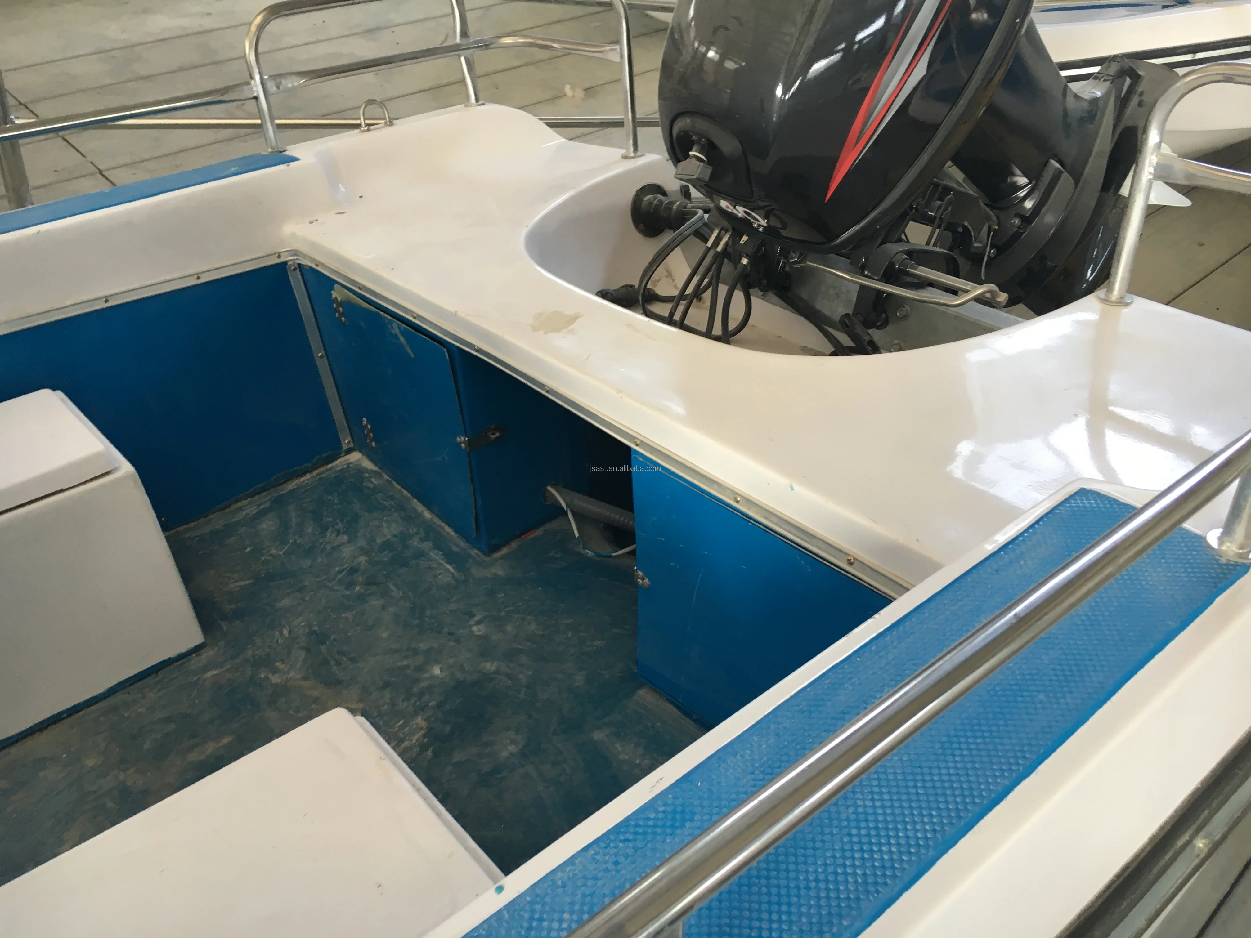 High Quality Fiberglass Fishing Boat from Chinese Factory
