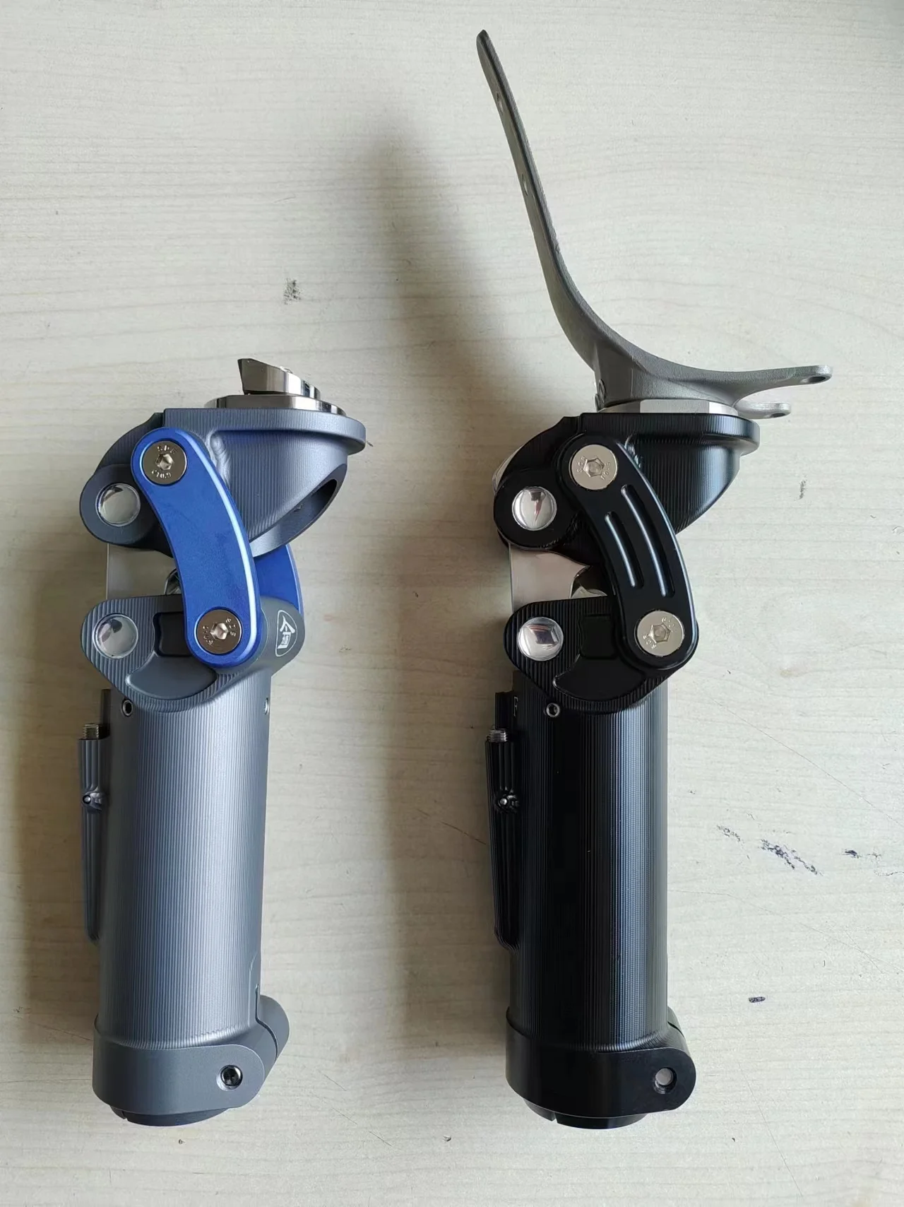 Pneumatic Four-Bar Linkage Knee Joint - Advanced Prosthesis