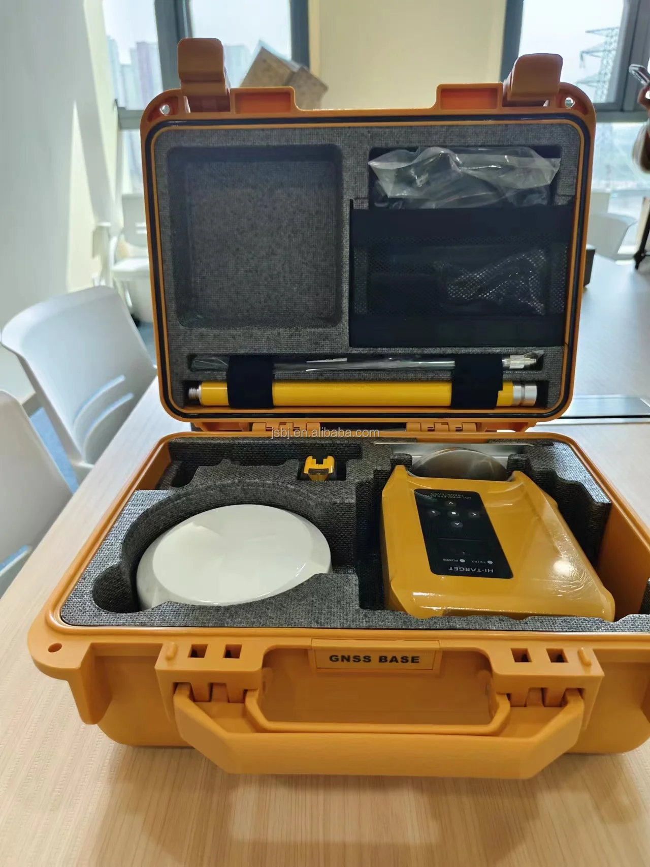 Hi-target V500/V300 GNSS RTK System - High Precision Measuring