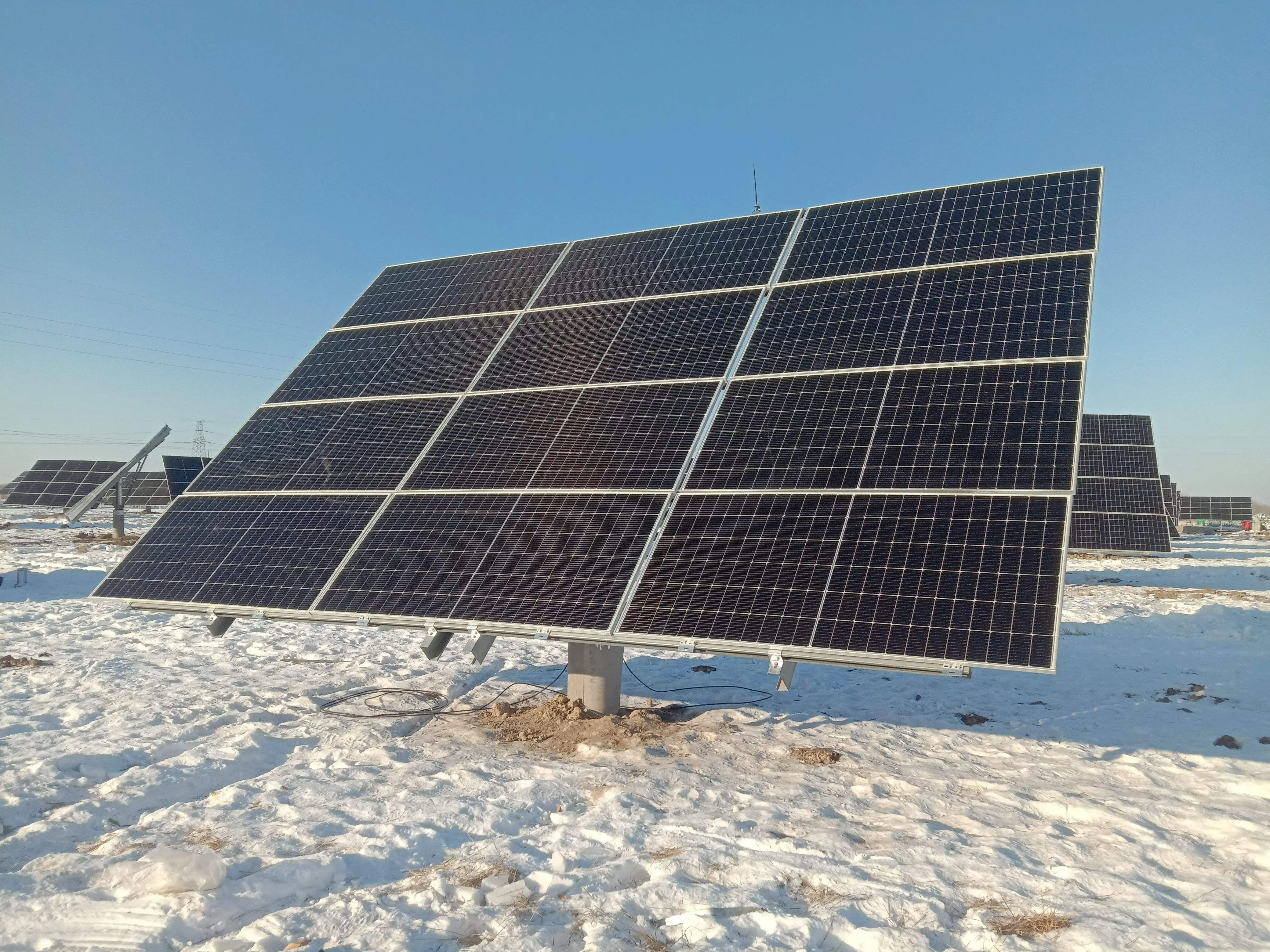 Dual Axis Solar Tracker Mounting System Ground Mounting System Solar ...