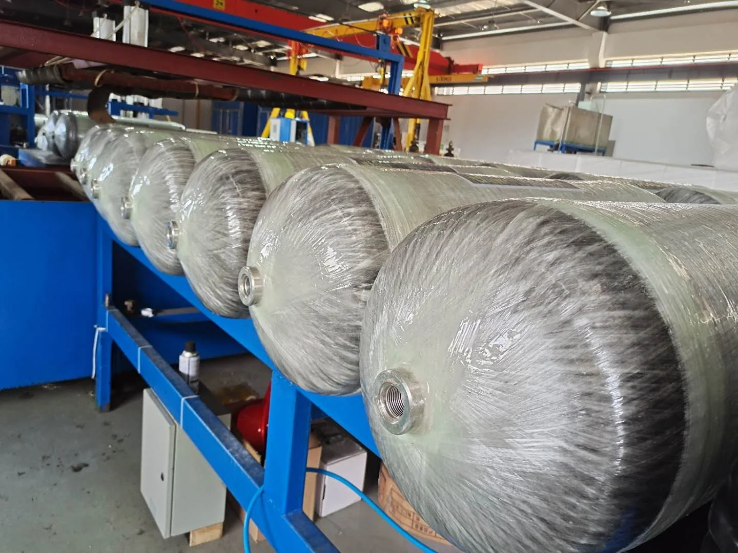 CNG Type 4 Cylinder 130L 452mm Carbon Fiber Gas Cylinder Light Weight ...